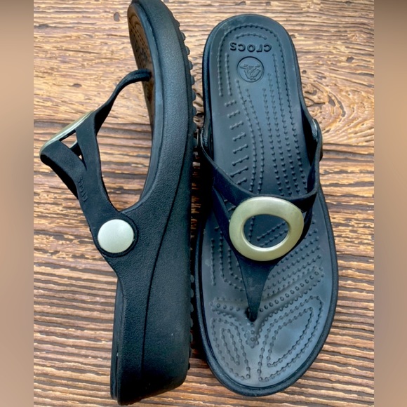 CROCS | Shoes | Crocs Ladies Sz 6 Sandals | Poshmark